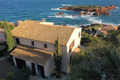 Maison Les Pieds Dans L'eau Avec Vue Sur La Mer - Saint-Raphaël