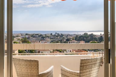 Lumineux Appt Avec Balcon Et Vue Sur Mer - Alpes-Maritimes