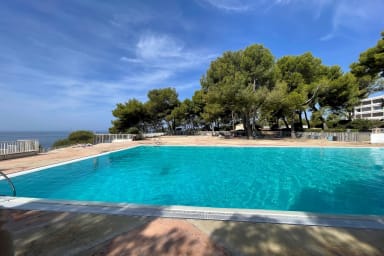 Luminous Cocoon With Athena Port Pool - Bandol