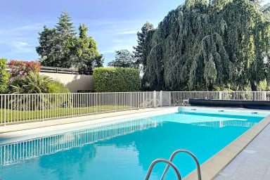 Apartment With Pool Near City Center - Deauville