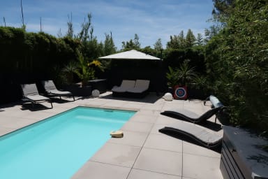 Spacious House For 8 With Swimming Pool - Antibes
