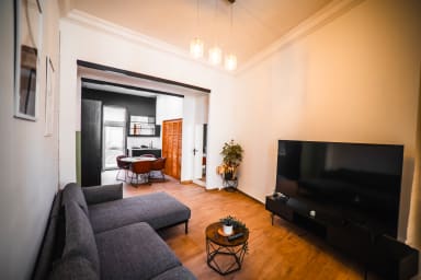 Appartement Spacieux Avec 4 Chambres à Nîmes - Nîmes
