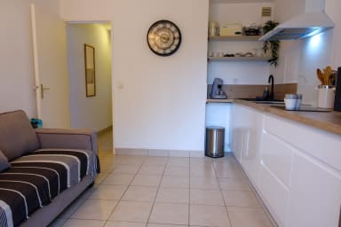 Bright Flat With Balcony Near Beach & Port - Sainte-Maxime