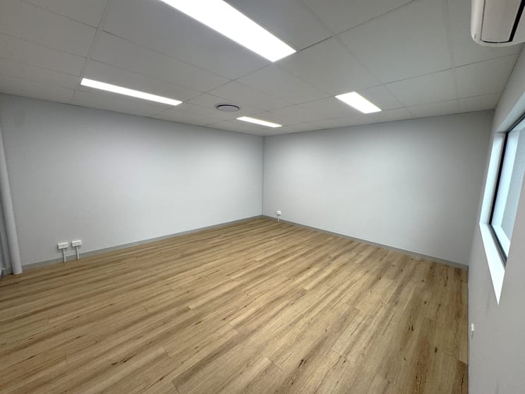 Factory, Warehouse & Industrial Property For Sale in 19/3-9 Octal ...