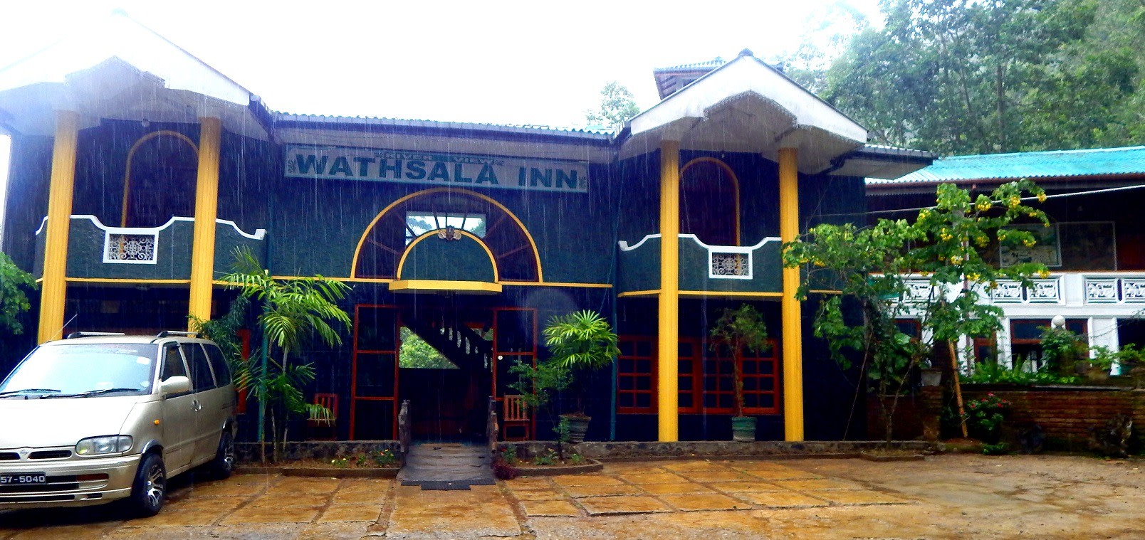Wathsala Inn Hotel in Sri Lanka | ENCHANTING TRAVELS
