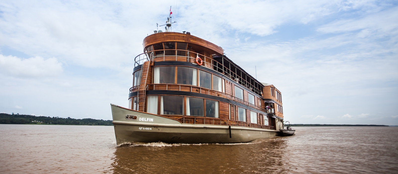 Delfin Cruises II Hotel in Peru | ENCHANTING TRAVELS