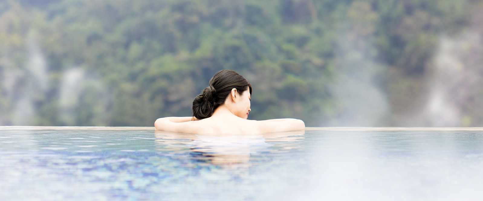 Onsens in Japan: It's All About Hot Springs and Relaxation