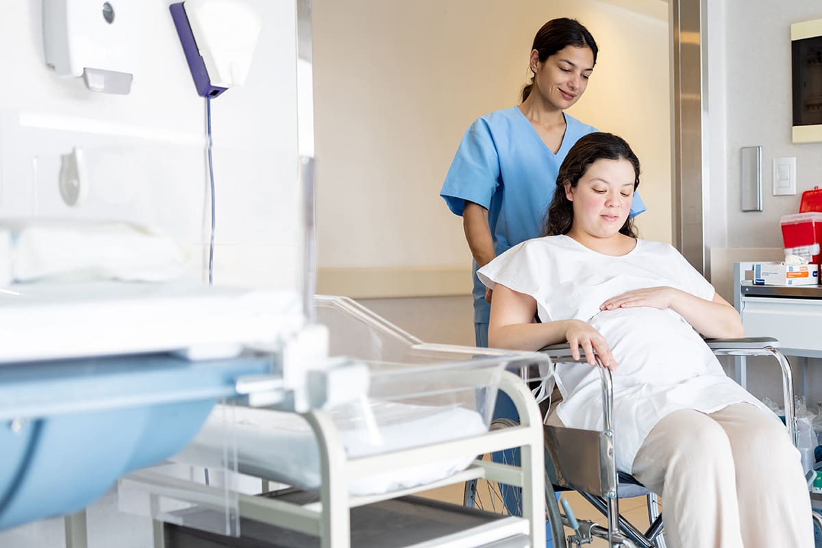 RCOG Urges Action to Tackle NHS Maternity Safety Crisis