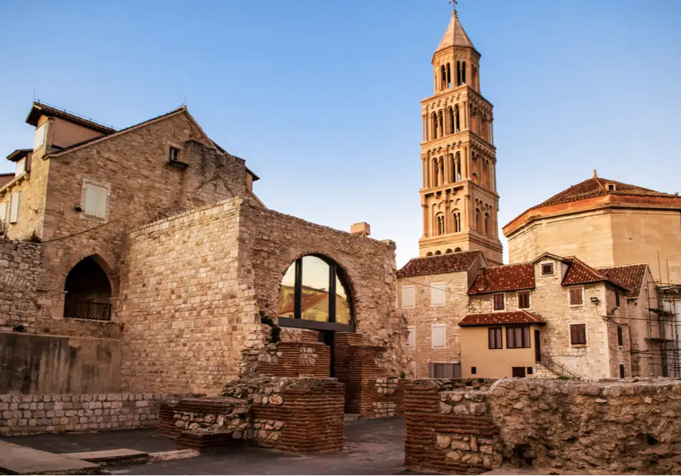 Split Travel Guide - Go Real Travel