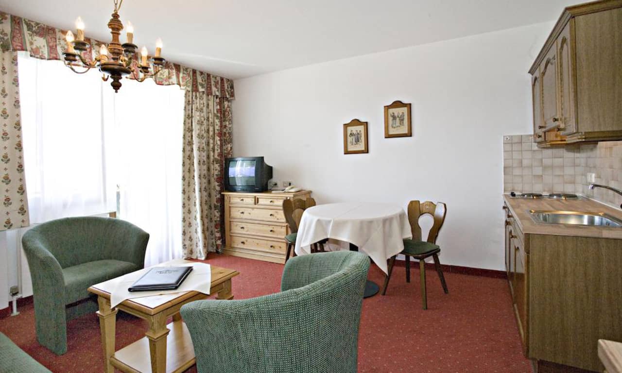 Hotel Neue Post, Zell am See, Austria - Ski Holidays from Topflight.ie