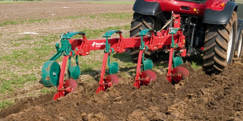Kverneland AB and AD / Mounted Conventional Ploughs / Ploughs / Soil ...