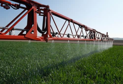 Spray Booms / Features / Mounted Sprayers / Spraying Equipment ...